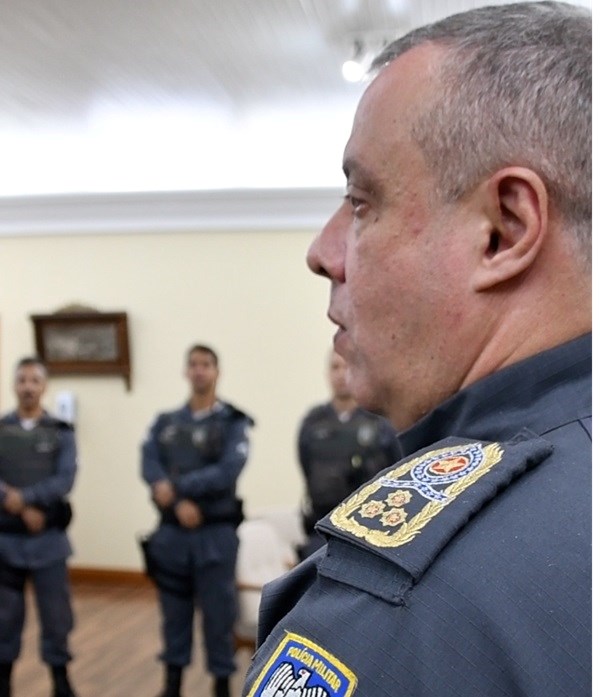 PMES - Comandante-geral recebe equipes de radiopatrulha do 1º e 6º CPOR